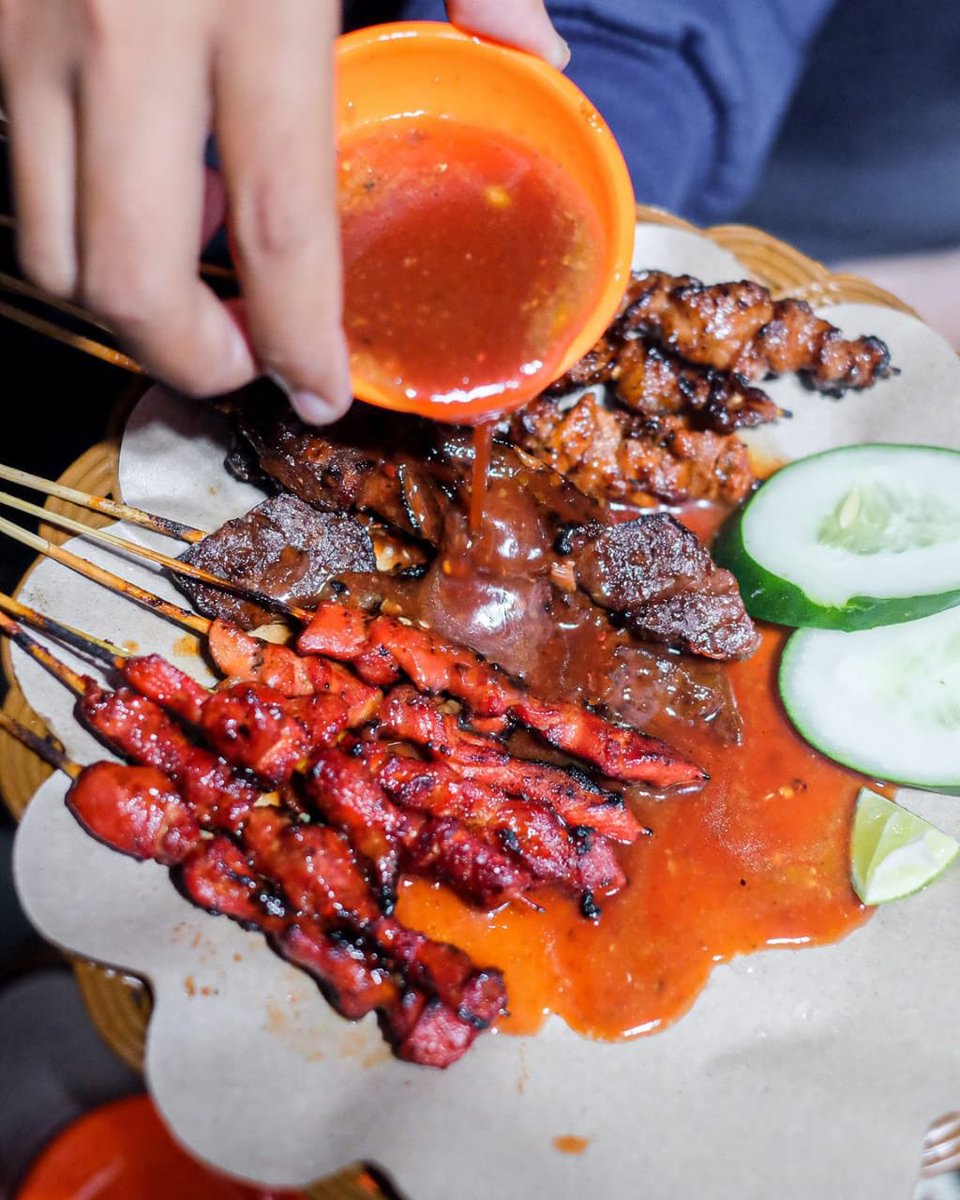 SATE MERAH MERDEKA : Keunikan dan Harga - Homestay di Jogja
